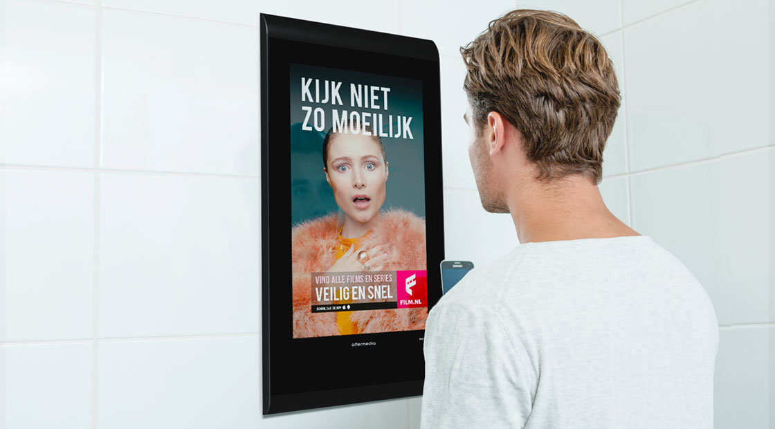 XPO Screens showcases mirror media - Installation