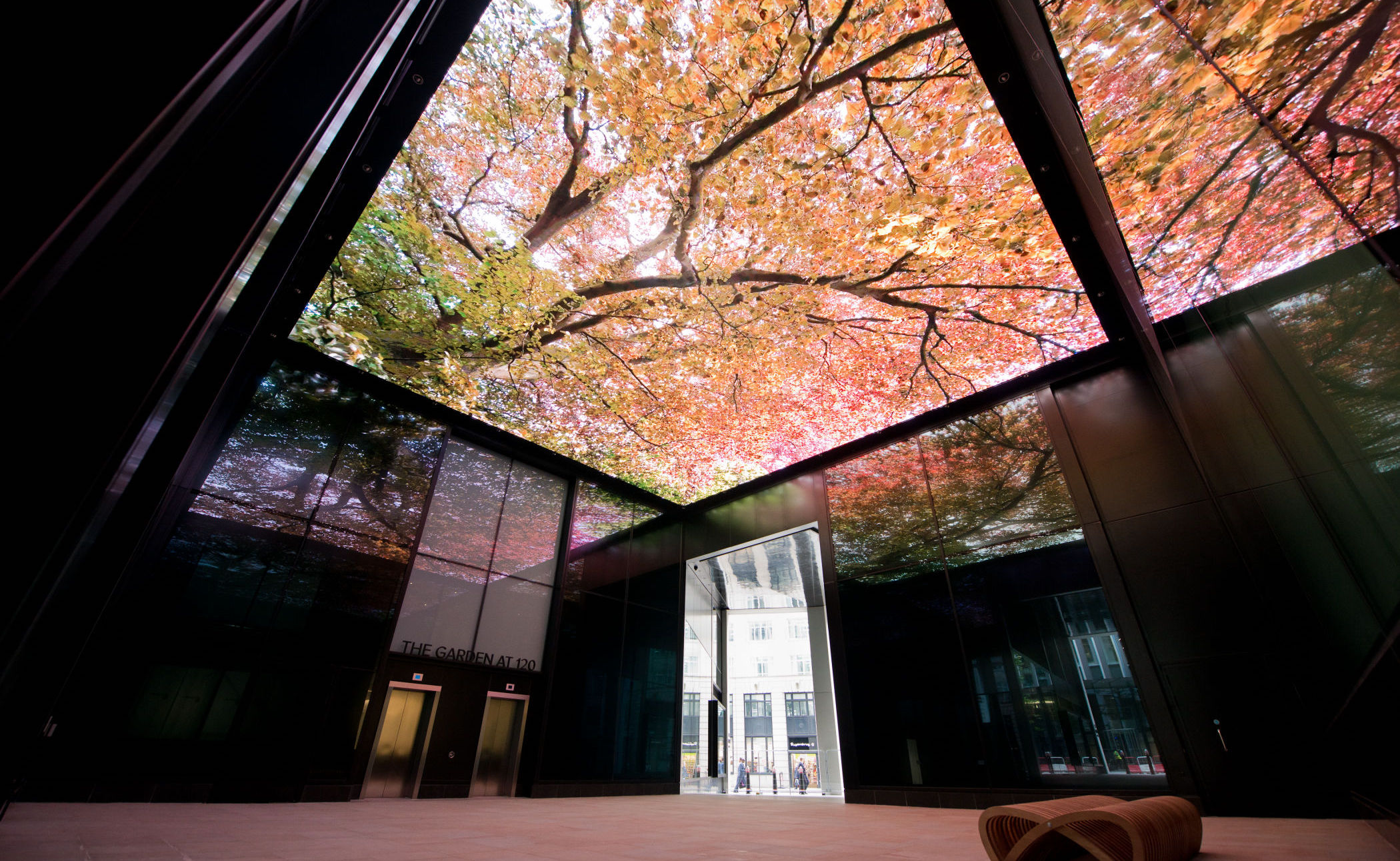 The future of displays: relative advantages - Installation