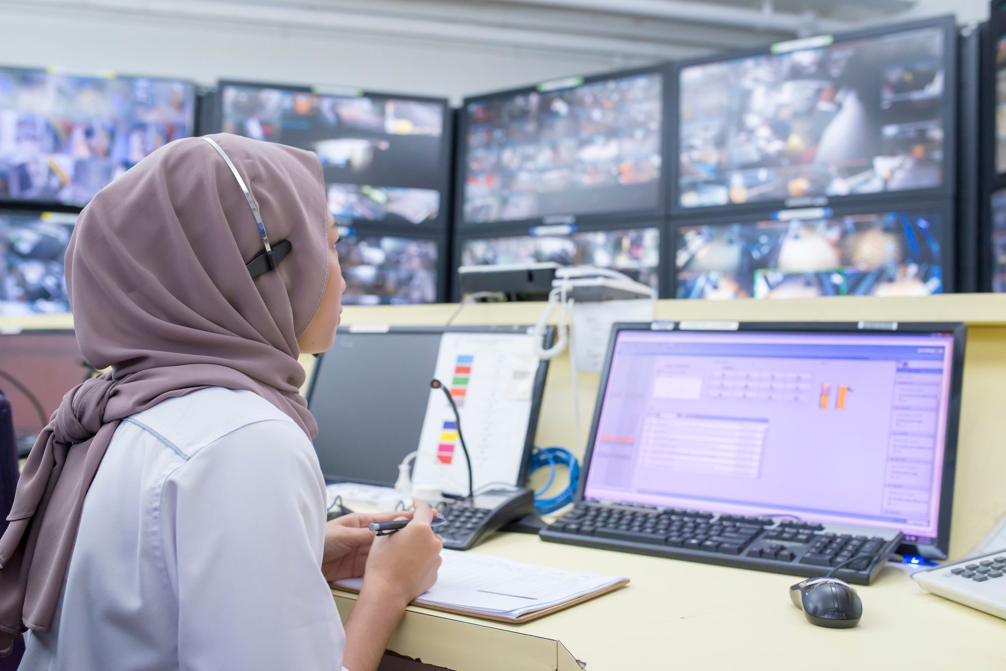 Control Rooms Summit ISE debuts - Installation