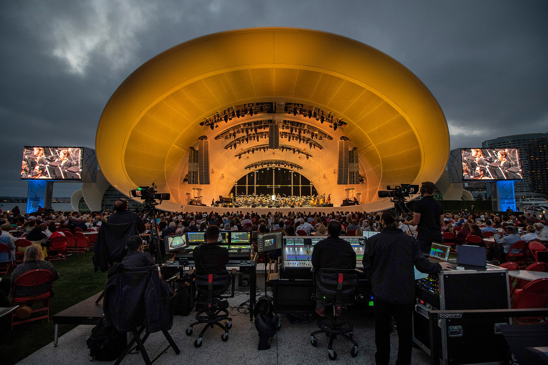 DiGiCo controls PA at heart of Rady Shell concert venue - Installation