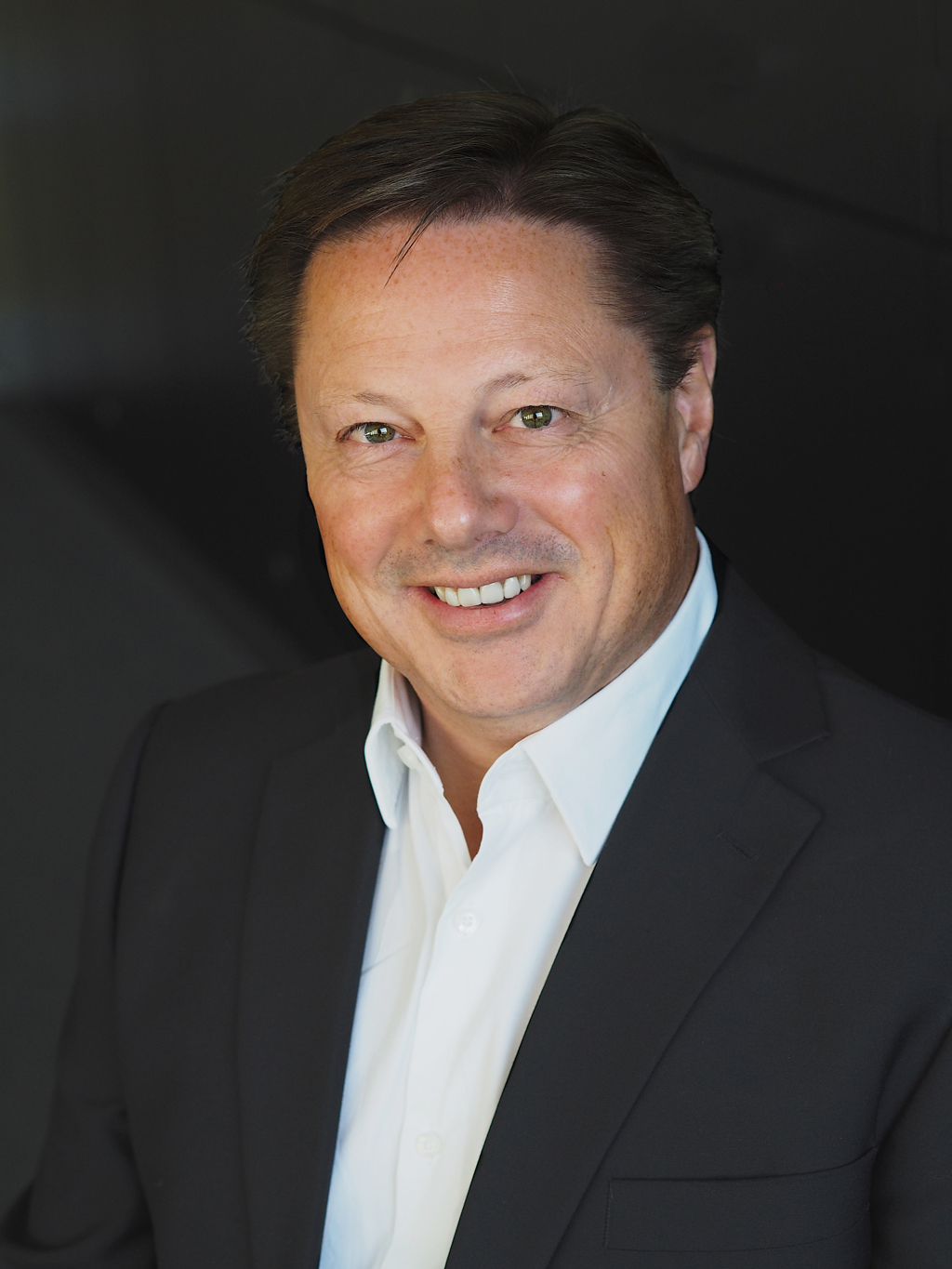 The Inside Track: Jabra's Nigel Dunn speaks! - Installation
