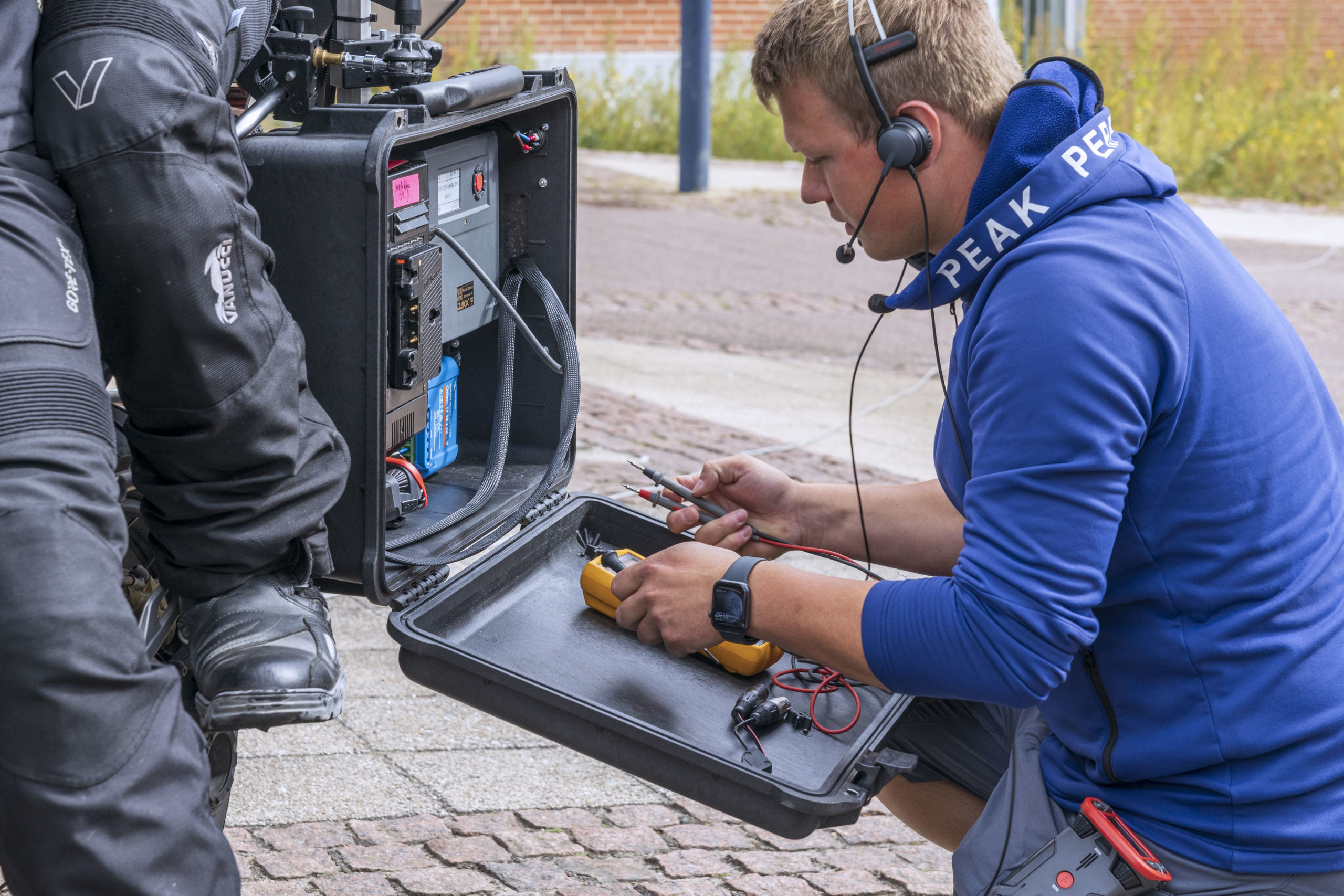 Riedel simplifies stable broadcast-camera motorcycle comms - Installation