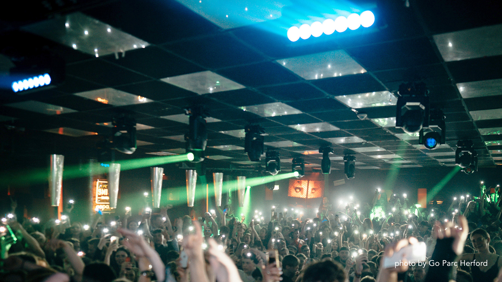 German nightclub lit up by Prolights' LED blinders - Installation