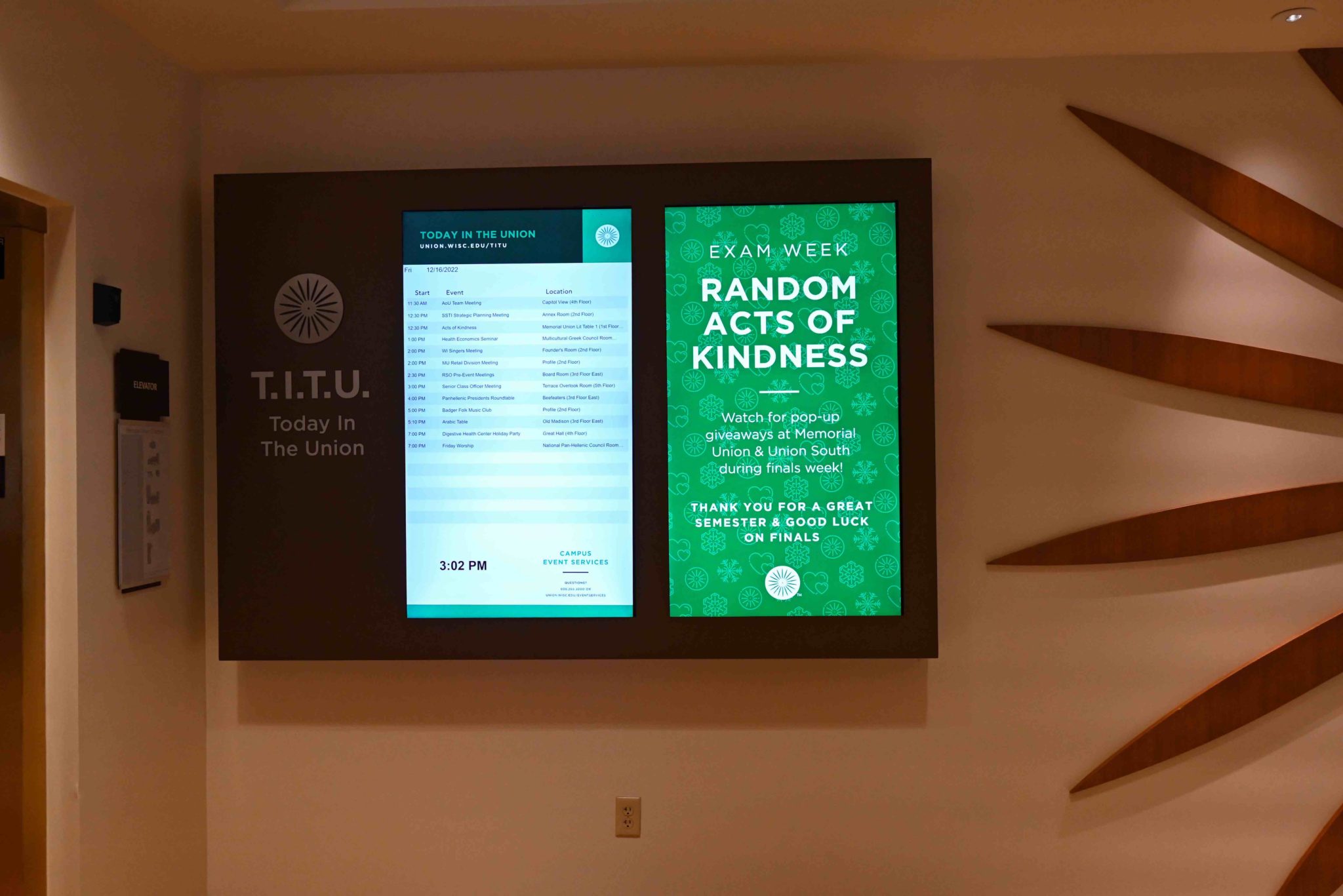 Visix expands AxisTV Signage Suite footprint at Wisconsin university - Installation