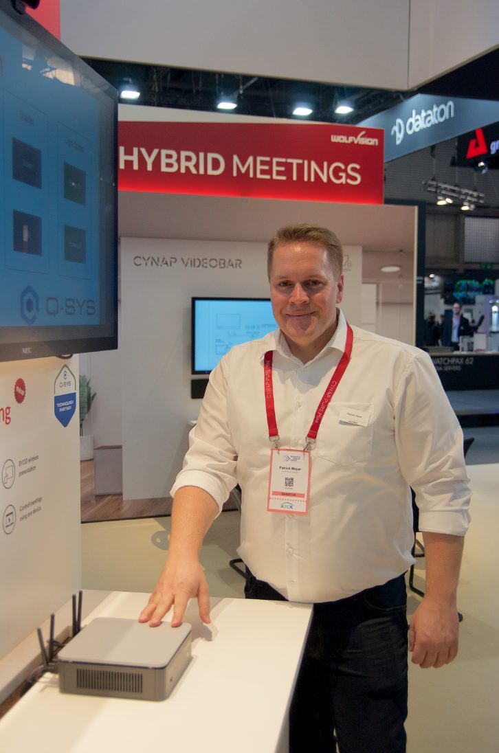 Bringing simplicity to meetings - Installation