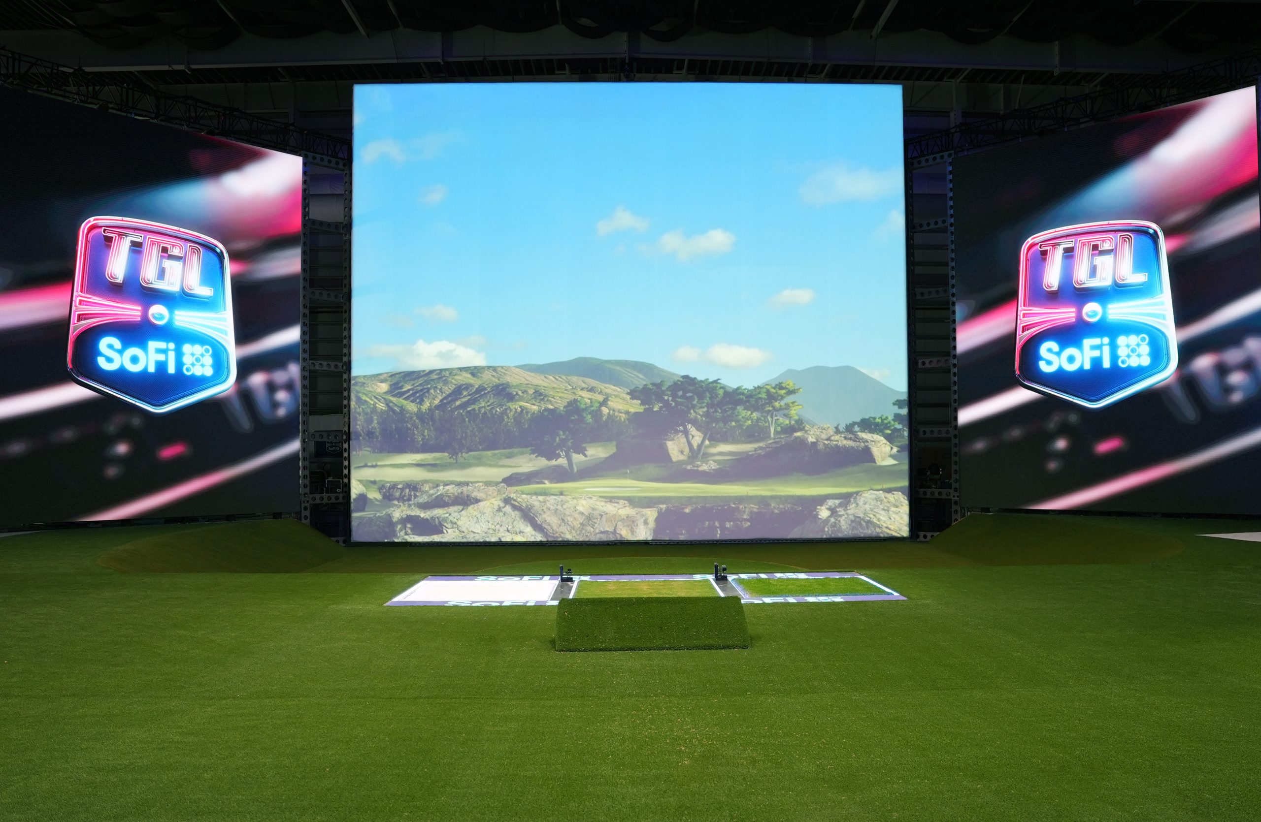 Samsung becomes official screen partner for TGL golf league - Installation