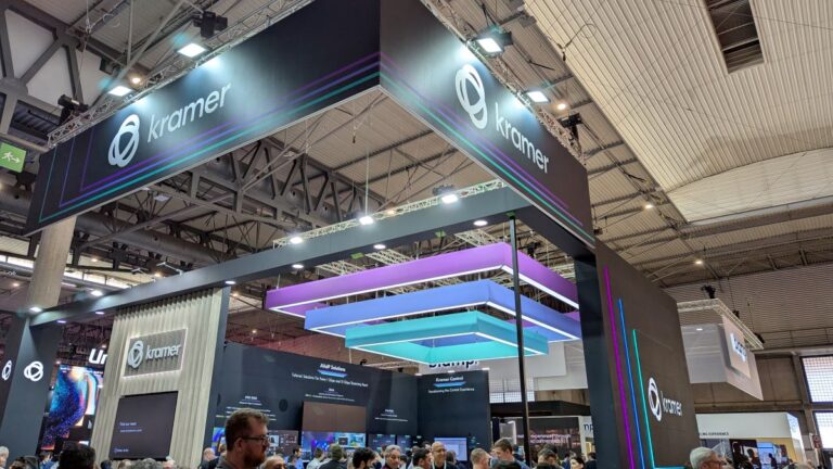 Ashton Bentley display mounts certified for Cisco devices - Installation